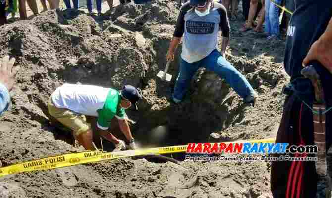 Geger! Warga Pangandaran Temukan Mayat Terkubur di Pasir Pantai ... Geger! Warga Pangandaran Temukan Mayat Terkubur di Pasir Pantai ...