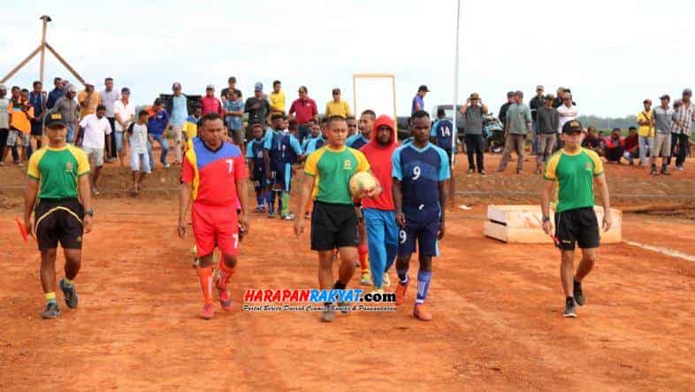 Sambut HUT RI, Satgas Raider 323 Gelar Kejuaraan Sepakbola “Border Cup ... Sambut HUT RI, Satgas Raider 323 Gelar Kejuaraan Sepakbola “Border Cup ...