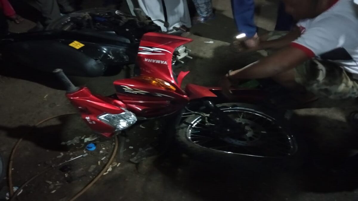 Hindari Pejalan Kaki, Pengendara Motor di Ciamis Malah Tabrak Mobil ... Hindari Pejalan Kaki, Pengendara Motor di Ciamis Malah Tabrak Mobil ...