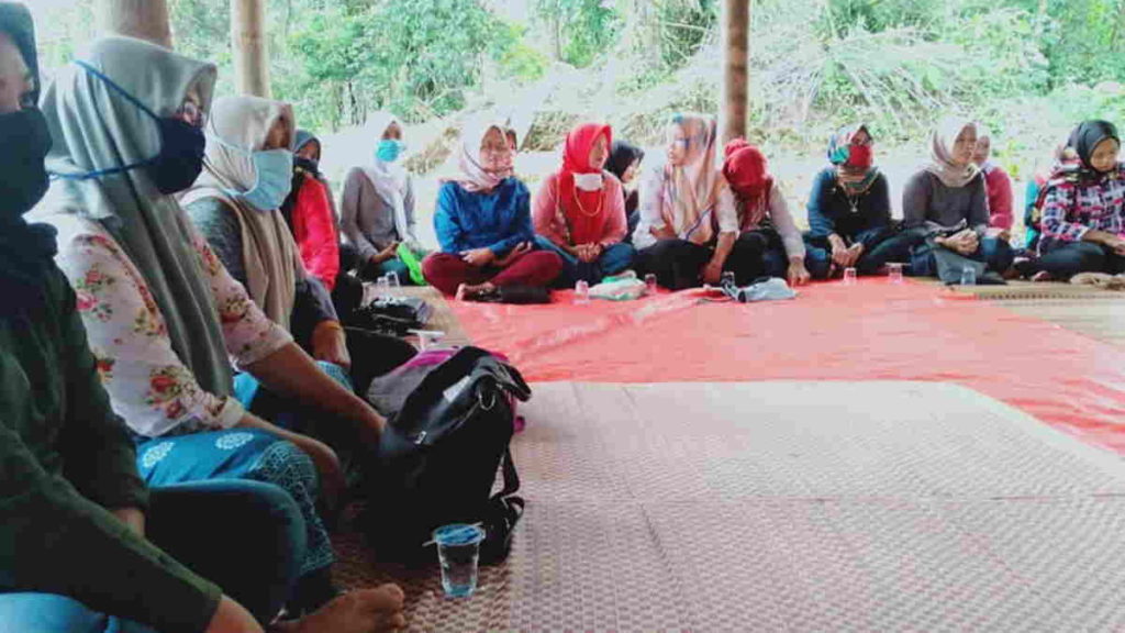 Warga Kampung Wisata Cisangkal Pangandaran Ikut PKBM Pariwisata Warga Kampung Wisata Cisangkal Pangandaran Ikut PKBM Pariwisata