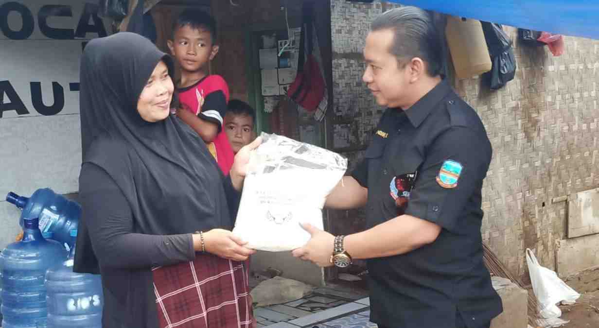 Terdampak Covid-19, Komunitas 234SC Bantu Para Jompo di Pangandaran Terdampak Covid-19, Komunitas 234SC Bantu Para Jompo di Pangandaran