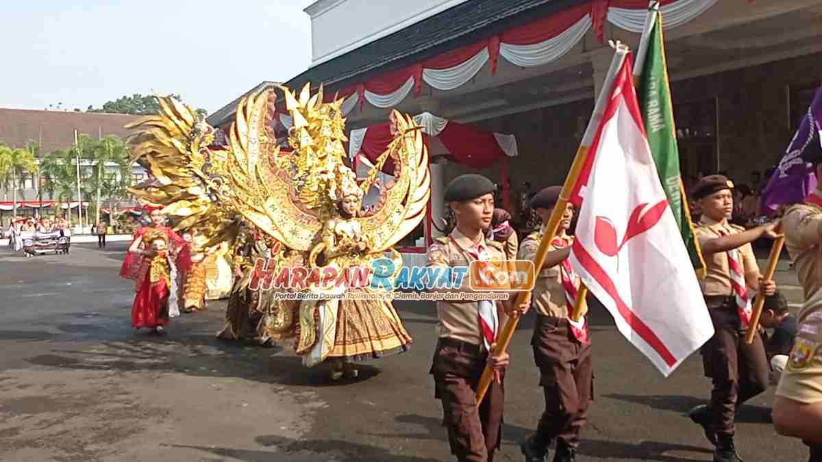 Ribuan Anggota Pramuka Meriahkan Scout Fashion Carnival di Ciamis Ribuan Anggota Pramuka Meriahkan Scout Fashion Carnival di Ciamis