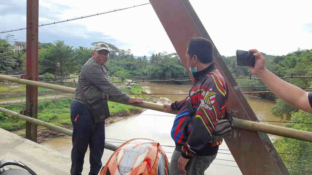 Perempuan yang Lompat ke Sungai Citanduy Kota Banjar, Sempat Terlihat ... Perempuan yang Lompat ke Sungai Citanduy Kota Banjar, Sempat Terlihat ...