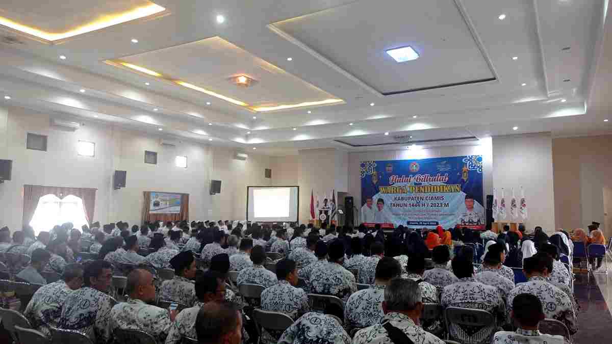 Pemerintah Cabut PPKM, Bupati Ciamis: Tetap Waspada, Konfirmasi Covid ... Pemerintah Cabut PPKM, Bupati Ciamis: Tetap Waspada, Konfirmasi Covid ...
