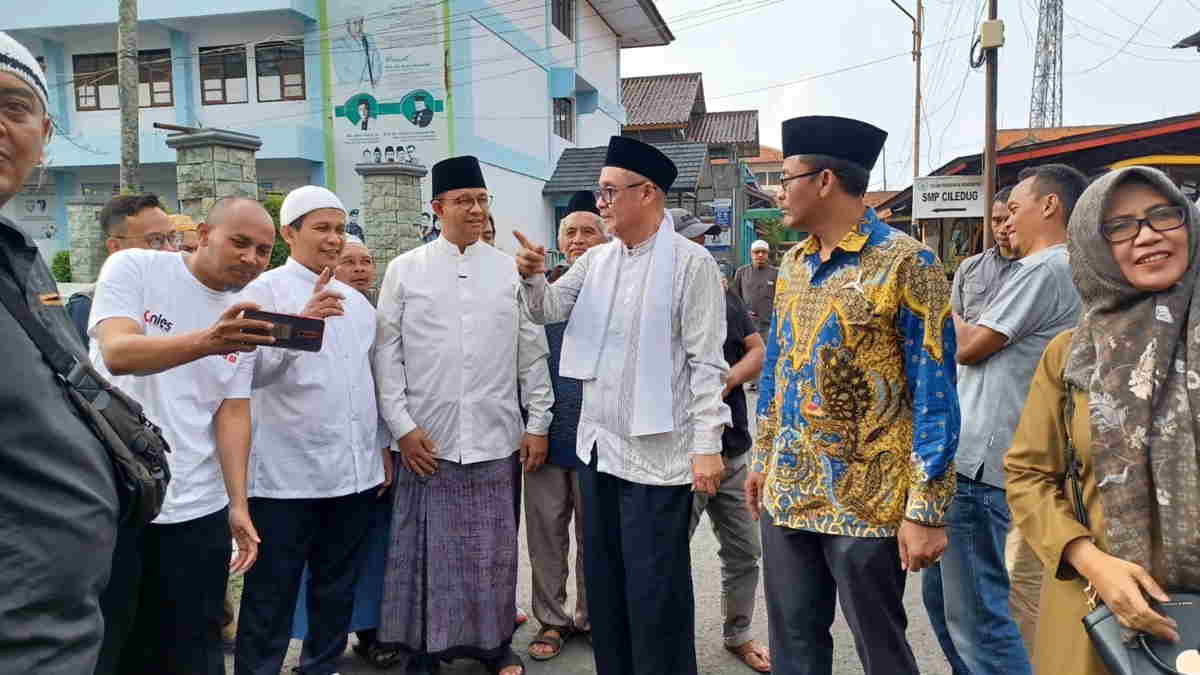 Capres Anies Baswedan ke Garut, Ajak Pendukung Berpolitik Santun Capres Anies Baswedan ke Garut, Ajak Pendukung Berpolitik Santun