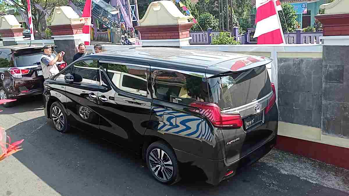 Mobil Bupati Pangandaran Terlibat Laka Lantas di Ciamis, 1 Korban ... Mobil Bupati Pangandaran Terlibat Laka Lantas di Ciamis, 1 Korban ...
