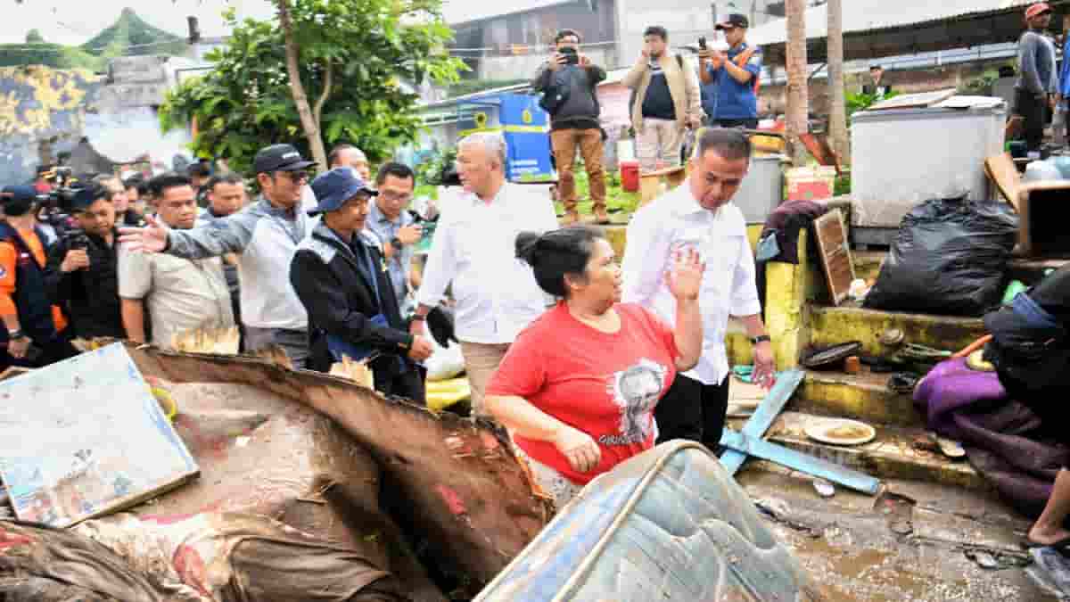 Banjir Bandang di Kawasan Braga Bandung Sudah Surut Banjir Bandang di Kawasan Braga Bandung Sudah Surut