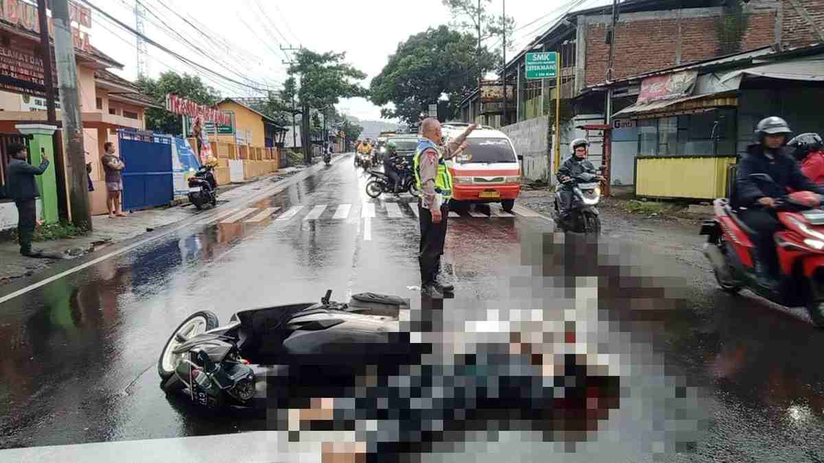 Jatuh Saat Hindari Tabrakan, Seorang Pemuda Tewas Terlindas Bus di Garut Jatuh Saat Hindari Tabrakan, Seorang Pemuda Tewas Terlindas Bus di Garut