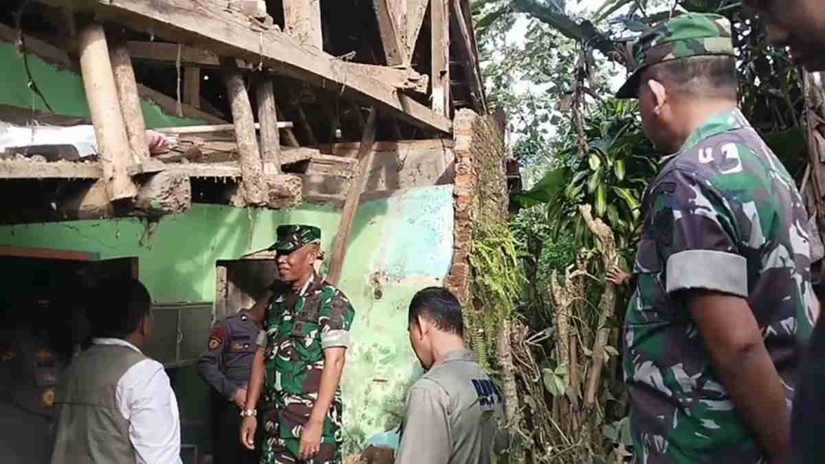 Update Rumah Rusak Akibat Gempa di Garut Bertambah Jadi 113 Unit Update Rumah Rusak Akibat Gempa di Garut Bertambah Jadi 113 Unit